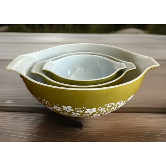 Pyrex | Kitchen | Vintage Pyrex Green Spring Blossom Cinderella Mixing ...